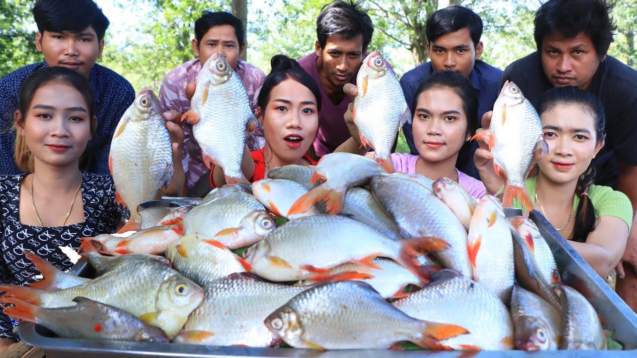 Wow amazing cooking fish grilled with mango salad recipe in my family ...