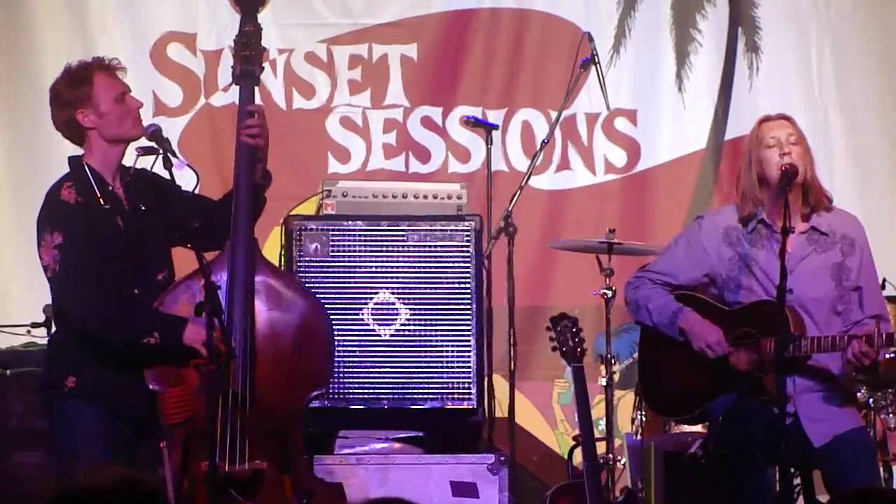 The Wood Brothers "Pay Attention" - YouTube