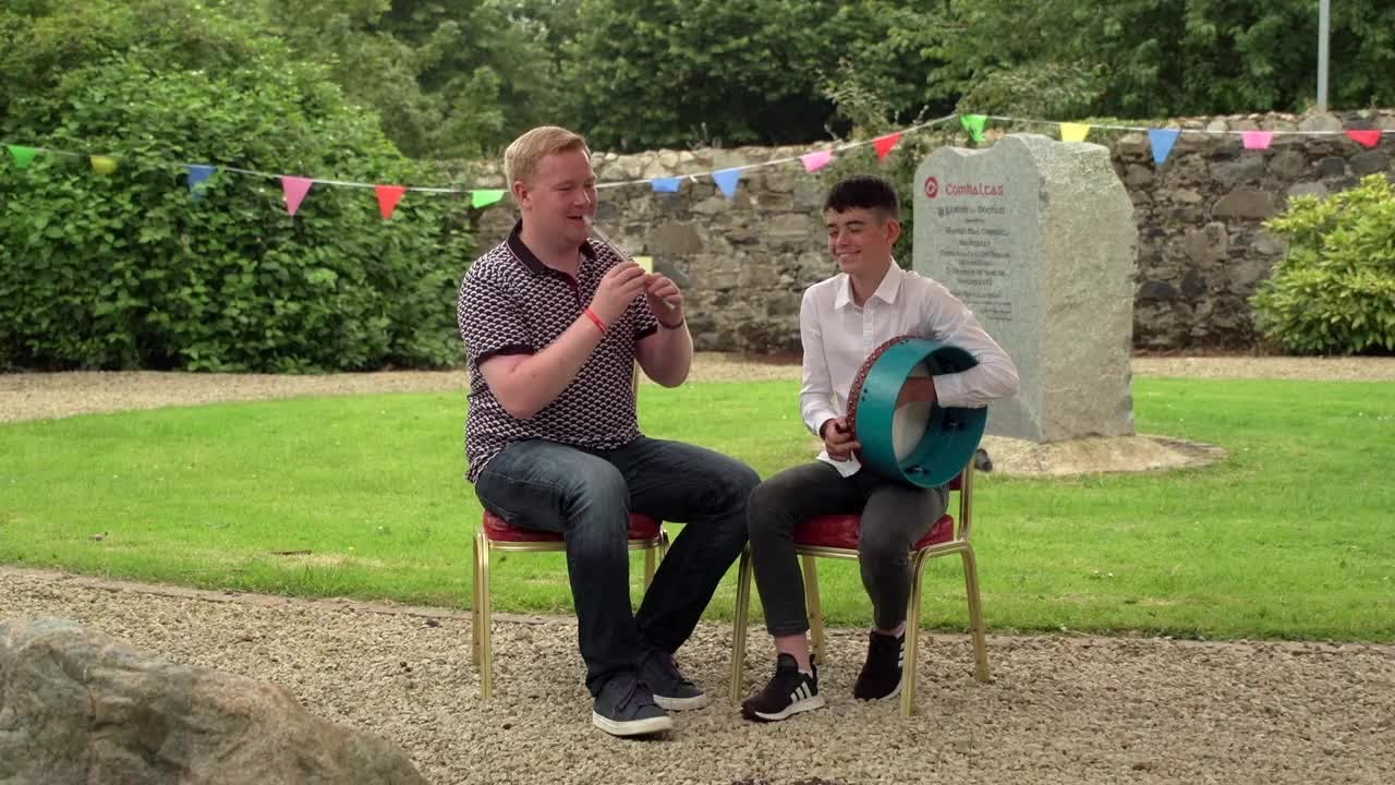 Cathal Magee agus Oisín McCann | Fox Hunter's Reel | FleadhTV - YouTube