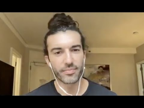 Justin Baldoni Talks Masculinity + Self-Esteem in New Book ‘Boys Will ...