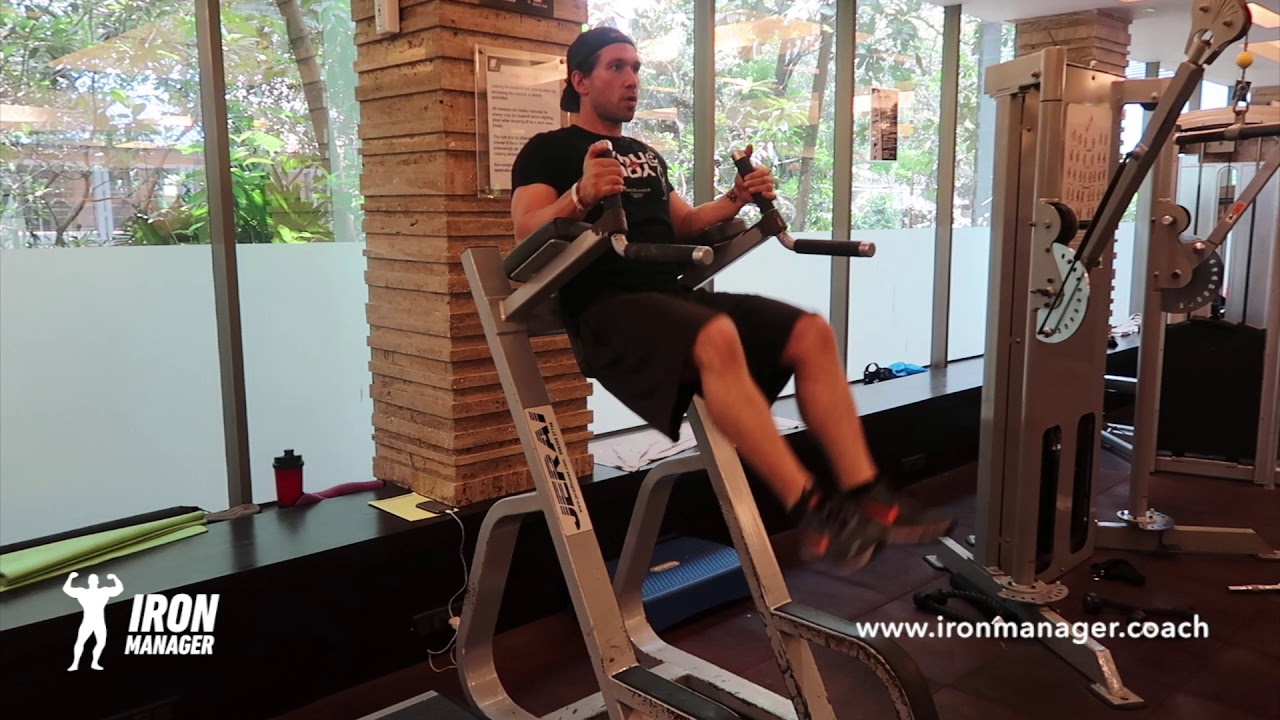 ADDOMINALI Roman Chair Abs - YouTube