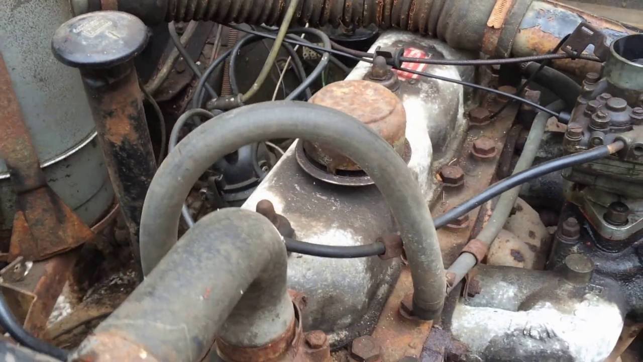 Land Rover Series 2a 2.25 petrol first start in a long time - YouTube