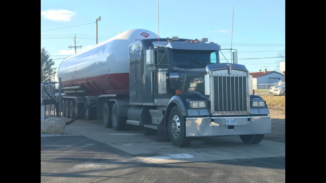 How to unload propane transport - YouTube