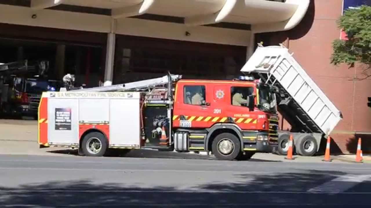 ADELAIDE 201 TURN OUT - YouTube
