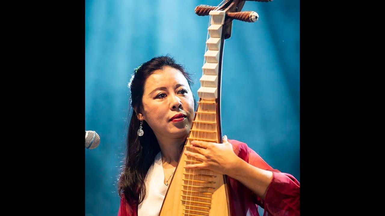 WOMAD 2022 - Pipa solo by Cheng Yu and Silk Breeze "Dance of the Yi ...