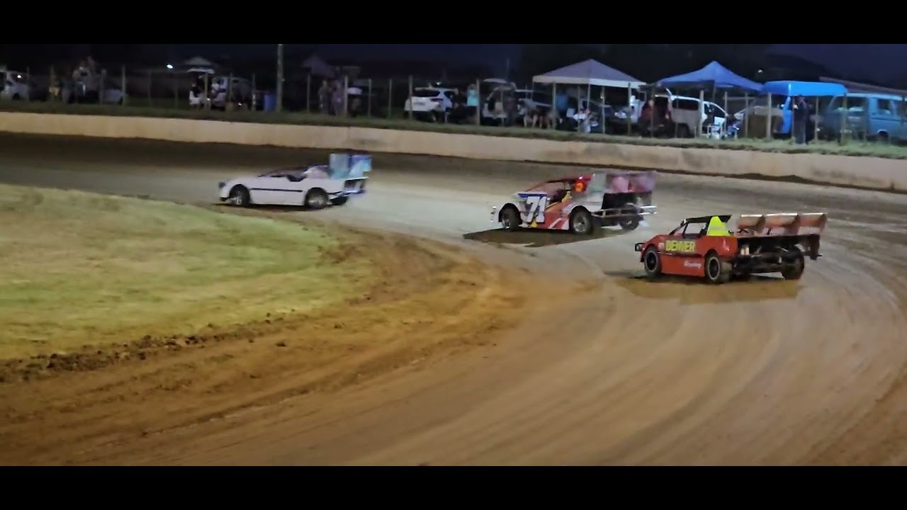 Champion of Champions George oval 20 Desember 2024 V8's & Heavy Metals ...