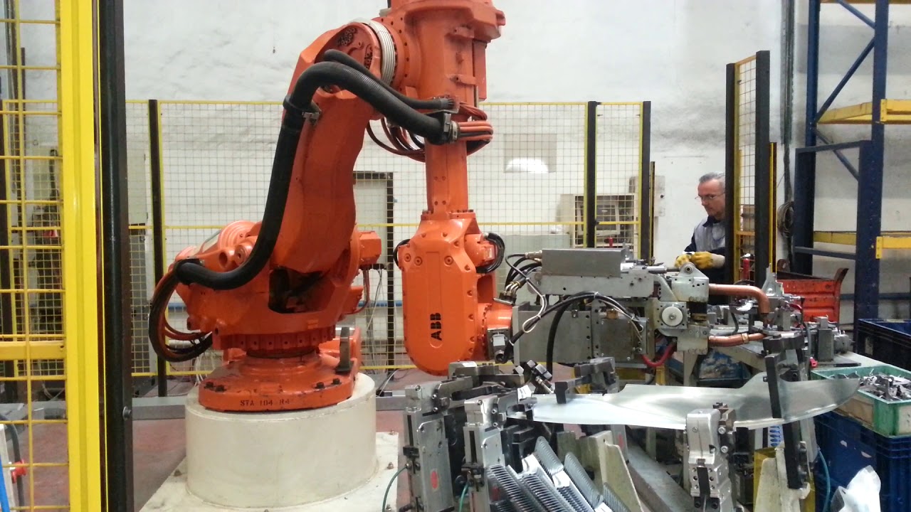 SK Robot - Punta (Spot) Kaynak - YouTube