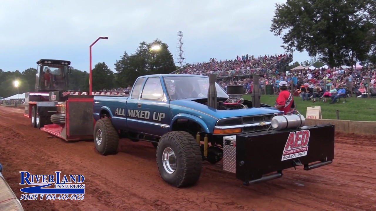 PRO STOCK 4X4 TRUCKS pulling at Rockville September 22 - YouTube