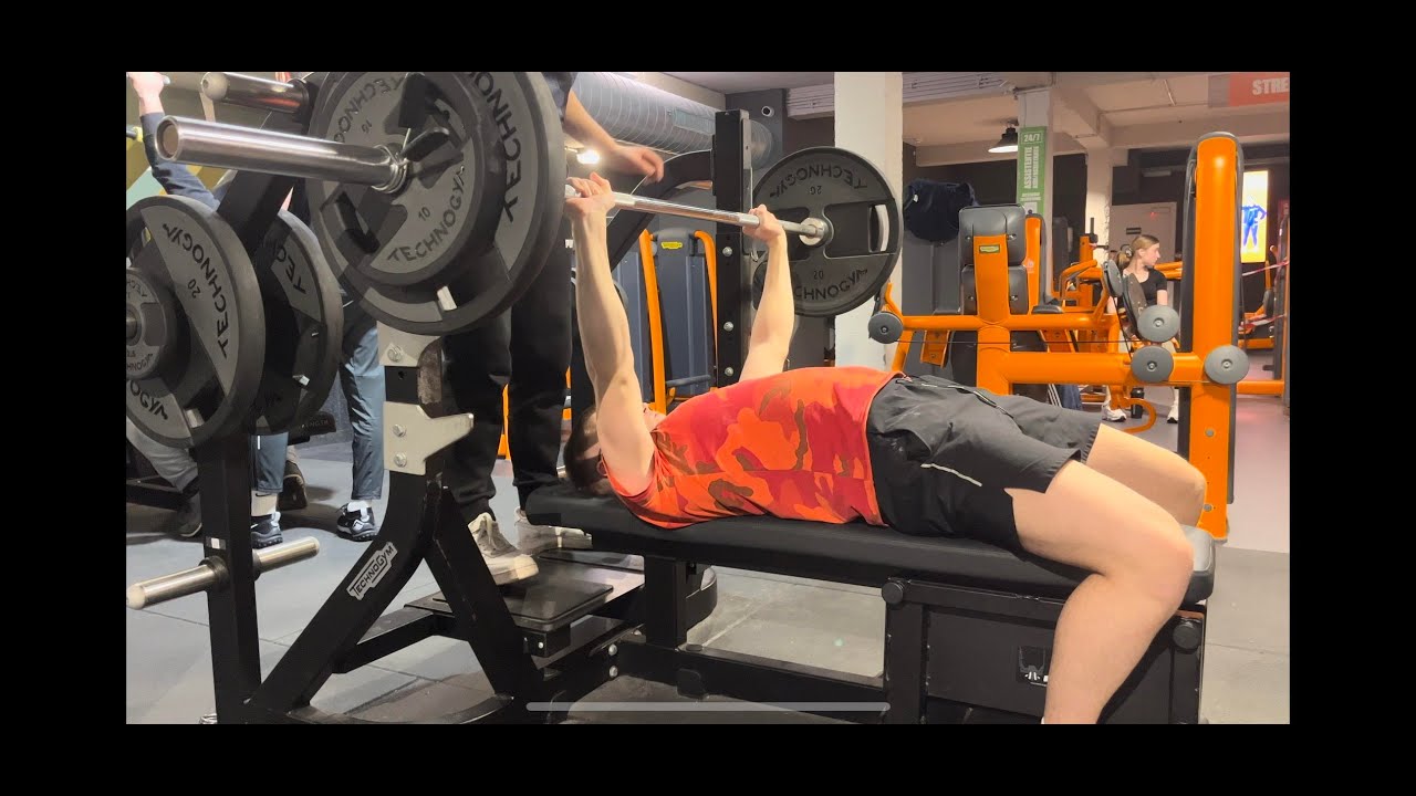 Benching 80KG/185lbs For 2 Reps - YouTube