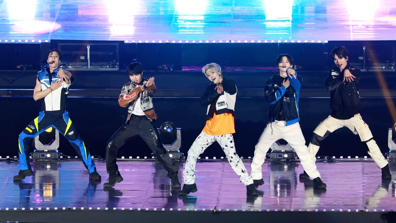 NCT Dream (엔시티 드림) Hello Future 헬로퓨처 | 4K 직캠 221007 - YouTube