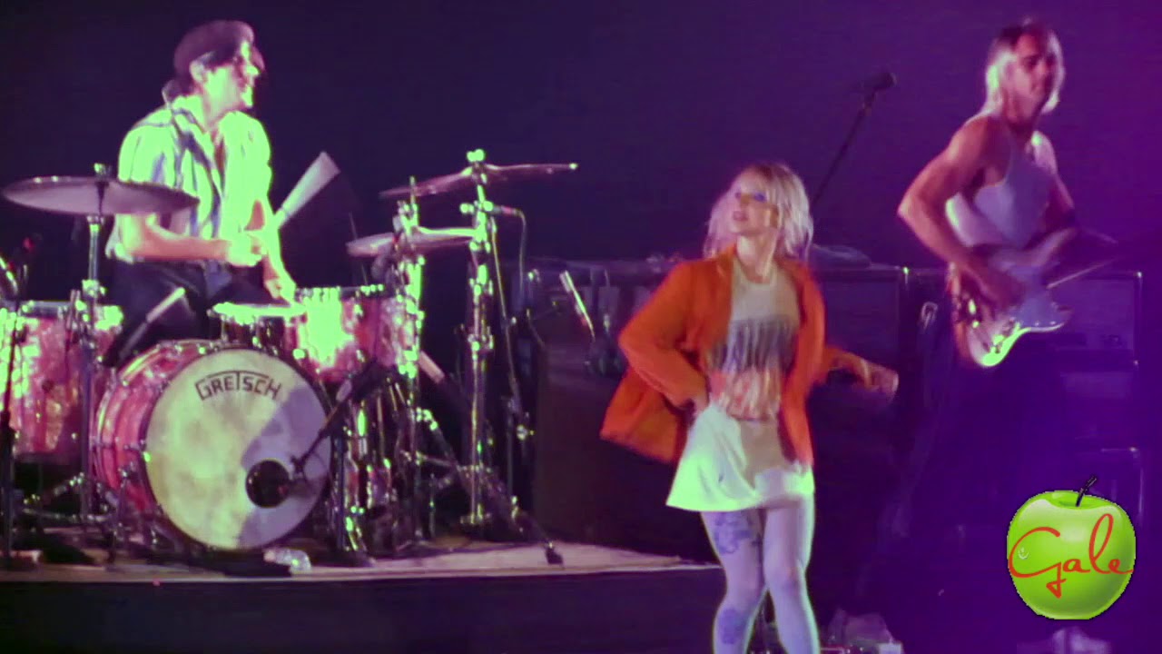 STILL INTO YOU - Paramore Concert Tour Live in Manila 2018 [HD] - YouTube