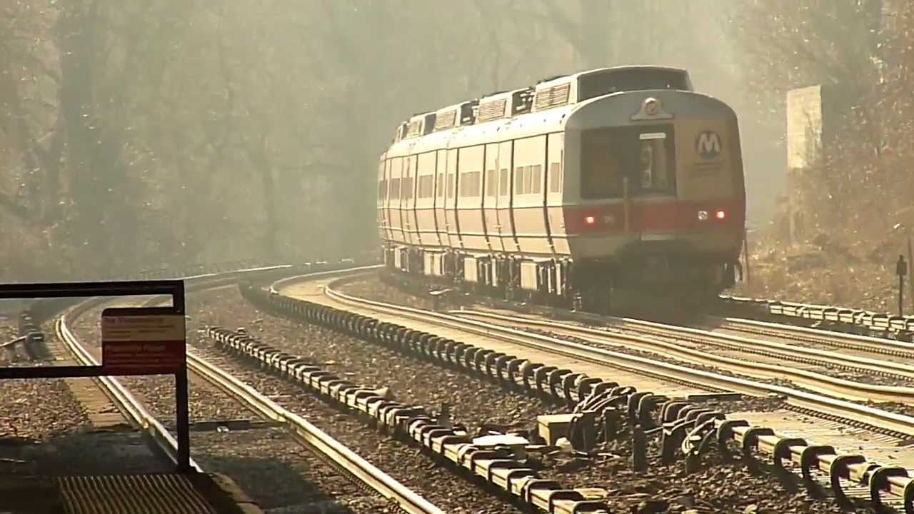 MNCR M2, M7A, M8, P32AC-DM Express at Williams Bridge - YouTube