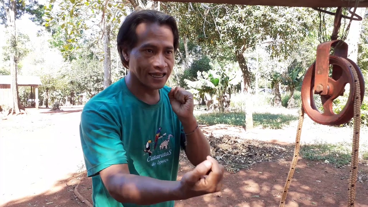 Comunidad Guaraní Jasy Pora en Misiones - YouTube