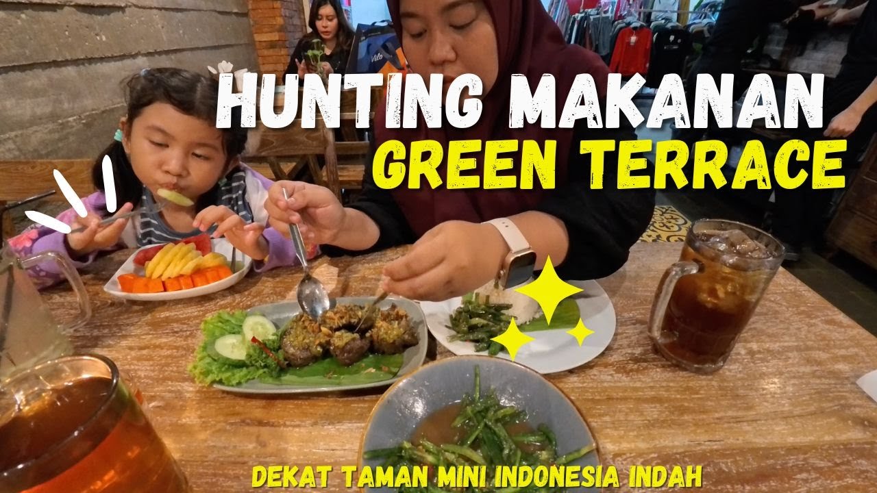 Hunting Kuliner di Green Terrace Taman Mini Indonesia Indah - YouTube