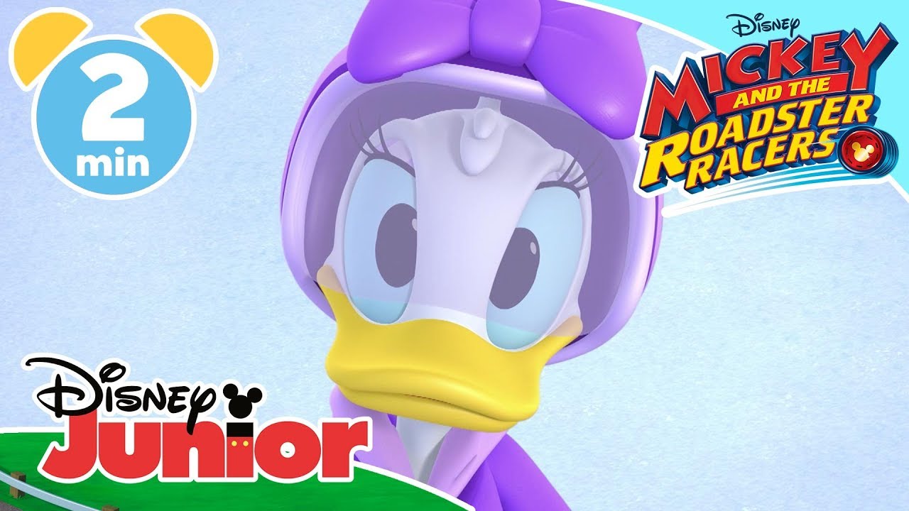 Mickey and the Roadster Racers | Daisy's Ski Race - Magical Moment 🏆 ...