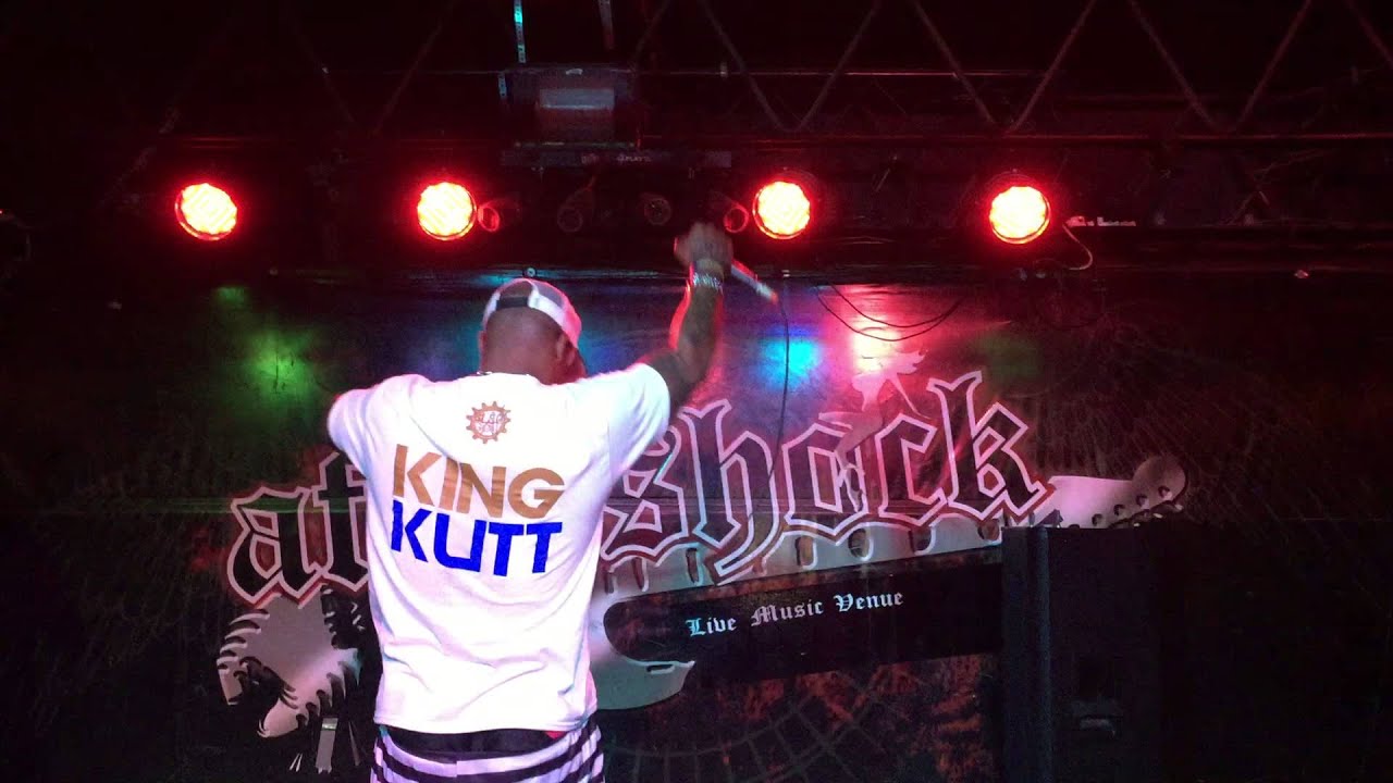 Kutt Calhoun- On my Own (Live) - YouTube