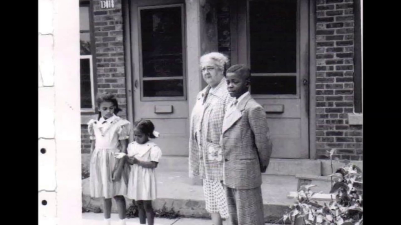 Bobby Hutton Sings This Is My Christmas prayer #2 - YouTube