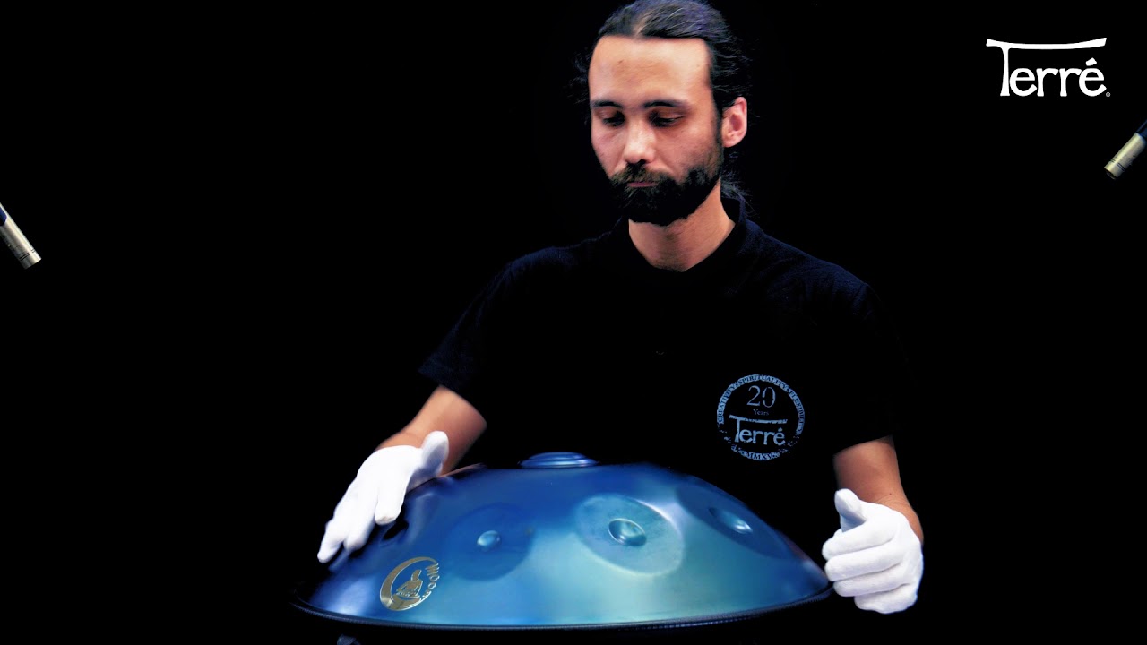 Handpan Moon D Integral Christian - YouTube