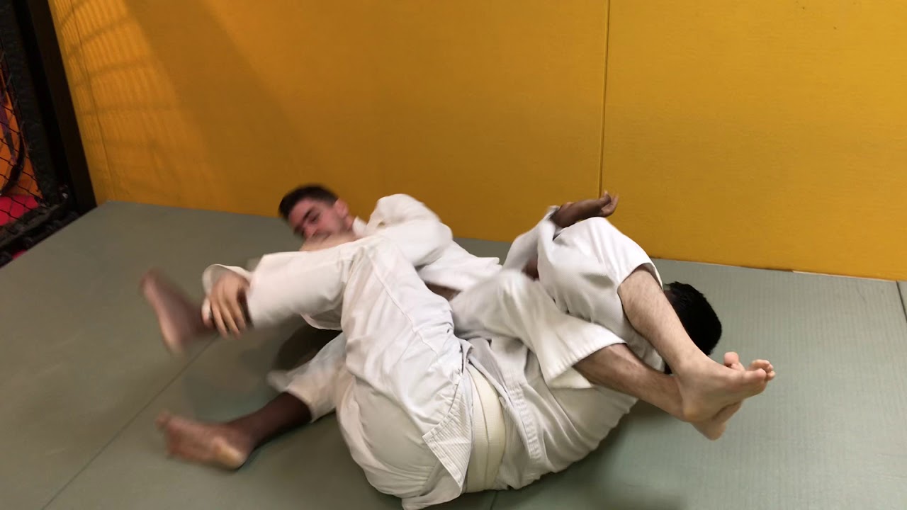 White belt roll - 8 months training - YouTube