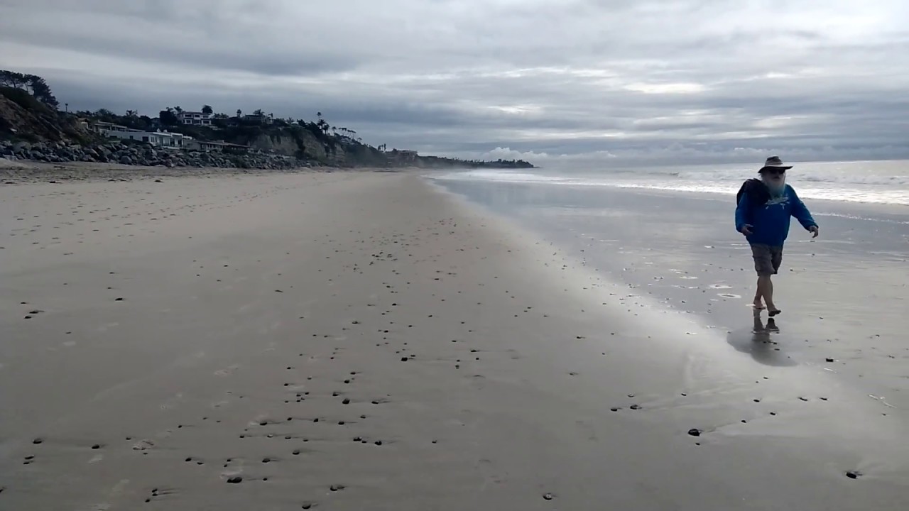 Relaxing ocean sound wave and natural lullaby for deep sleep - YouTube