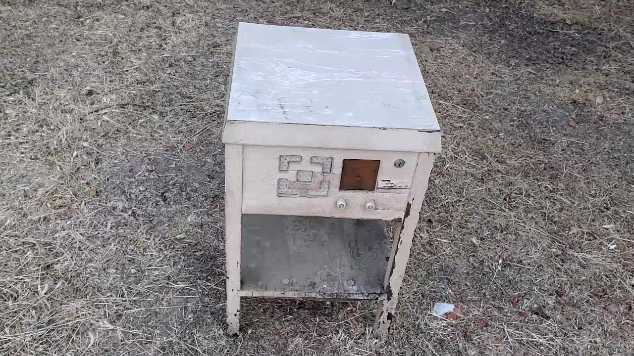 Vintage Magnatone Tube Radio Table AM 6 Tube Custom Cabinet - YouTube
