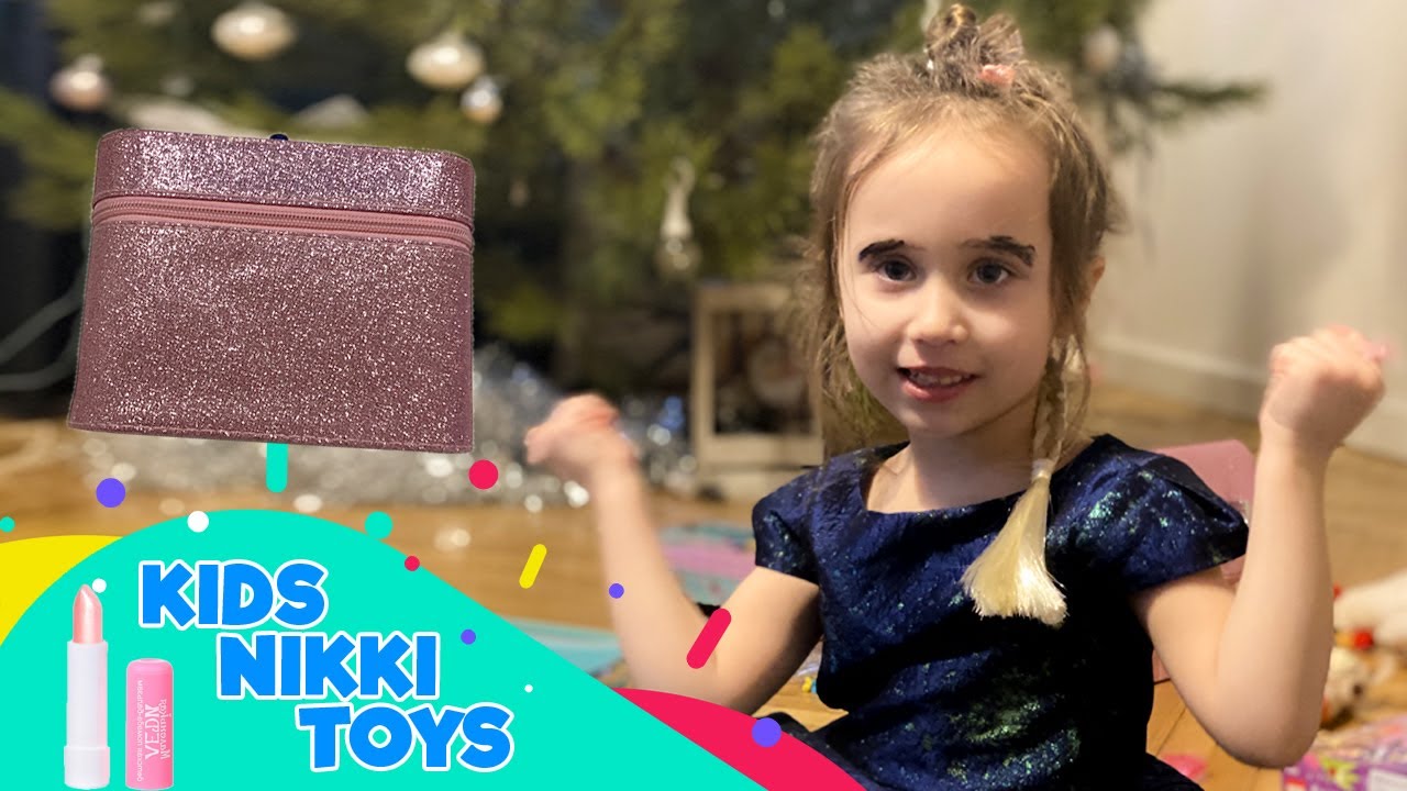 Nikki opening christmas presents part 1 | Kids Nikki Toys - YouTube