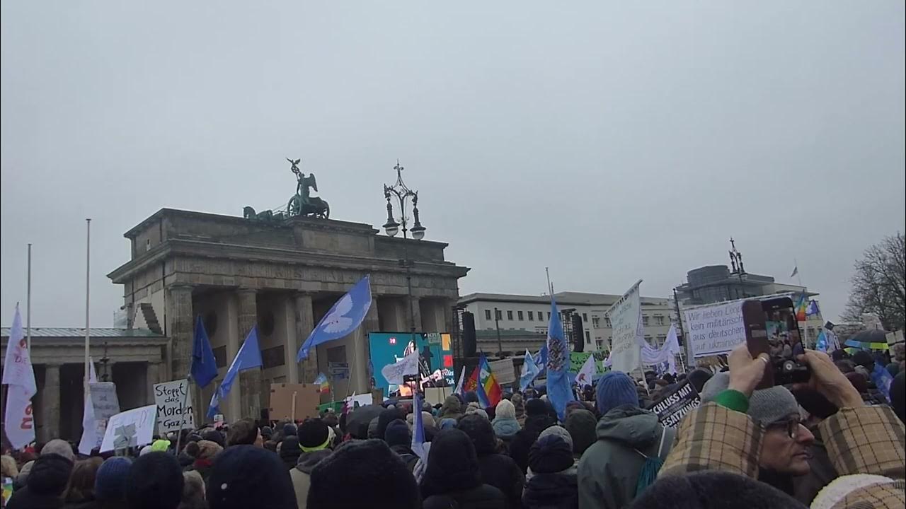 Mama Ana Ahabak Cover Zur FriedensDemo In Berlin Am 25 11 23 Original mama-ana-ahabak-cover-zur-friedensdemo-in-berlin-am-25-11-23-original