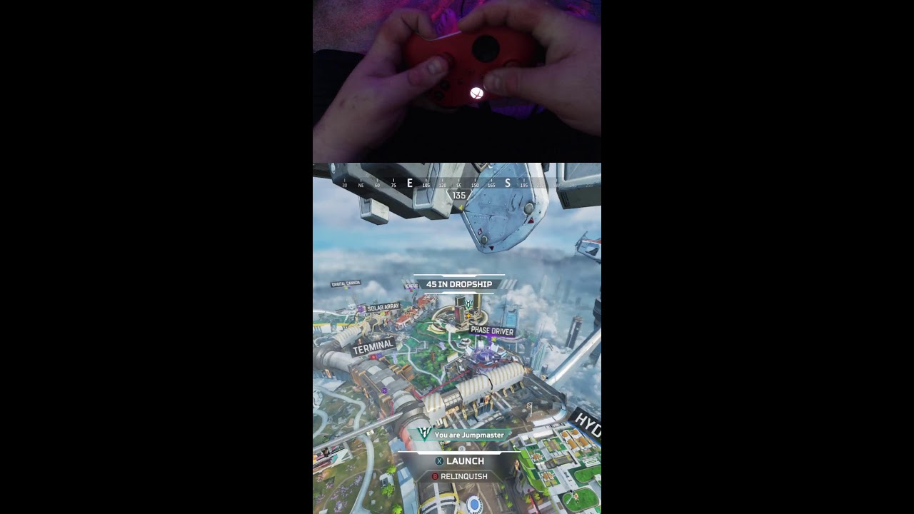 #1 UPSIDE DOWN CONTROLLER PLAYER PLAYS Apex Legends! 🤯👀 #apexlegends ...