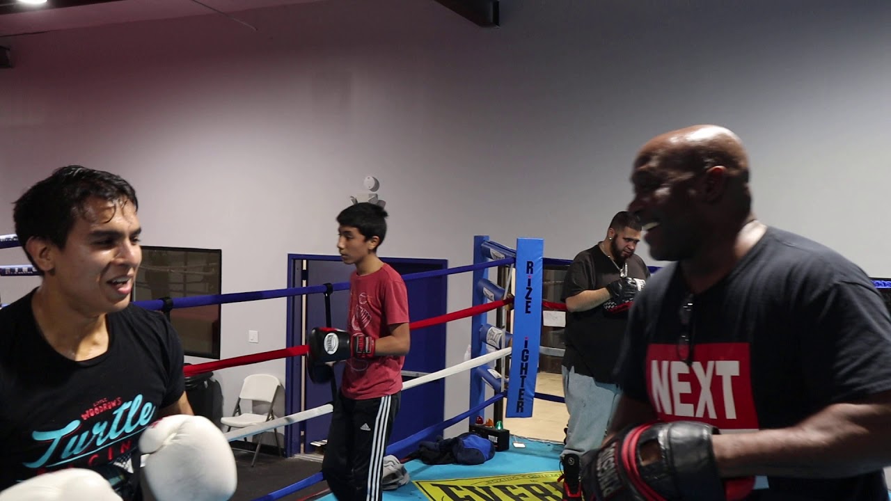 Coach Ron Working with A New Boxer - J Prince Boxing Gym Part 5 - YouTube