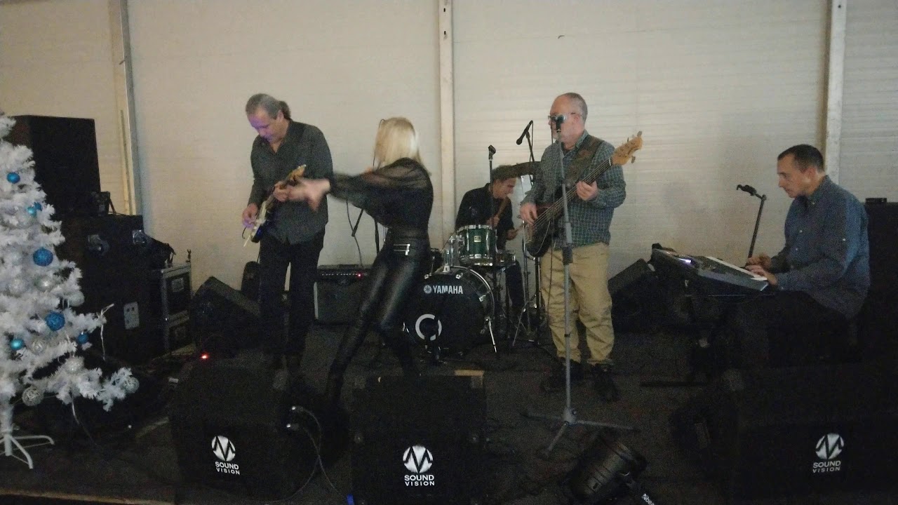 Ajla Zacina i Gonzo band - Vlak (Zana) - YouTube