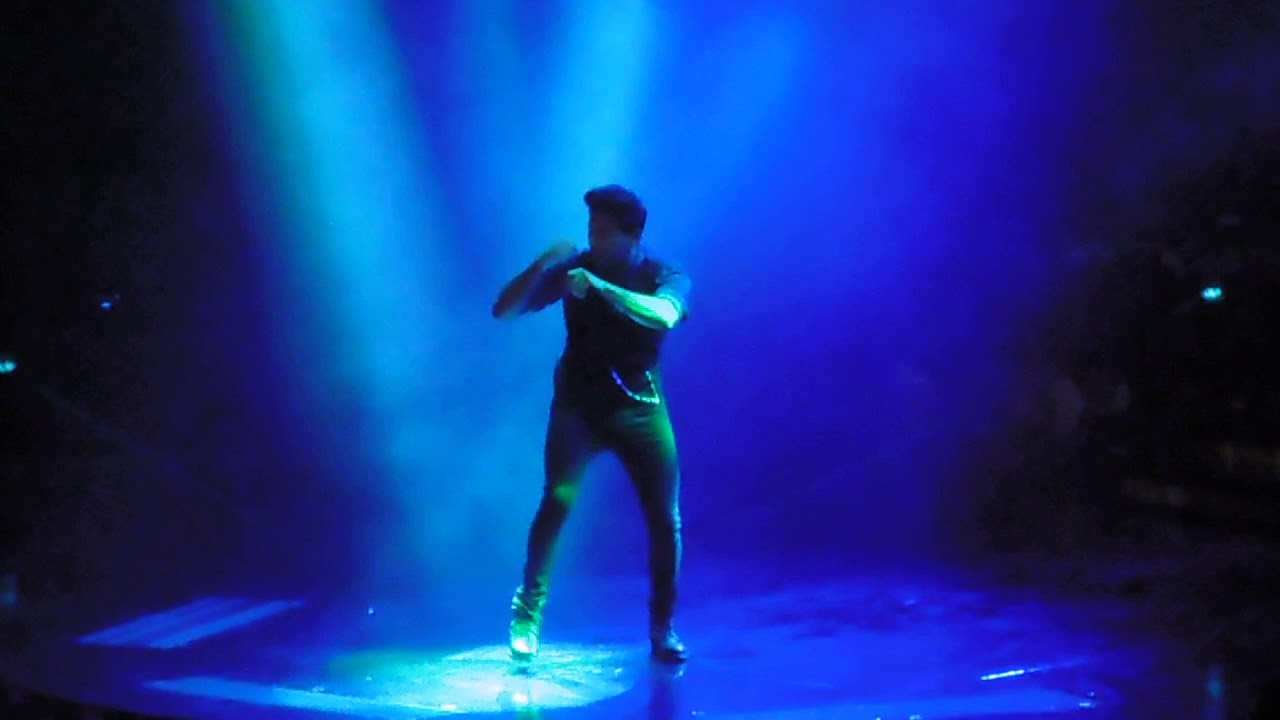 Βαγγελης Κακουριωτης - 2U live@ Yton Music Show - YouTube