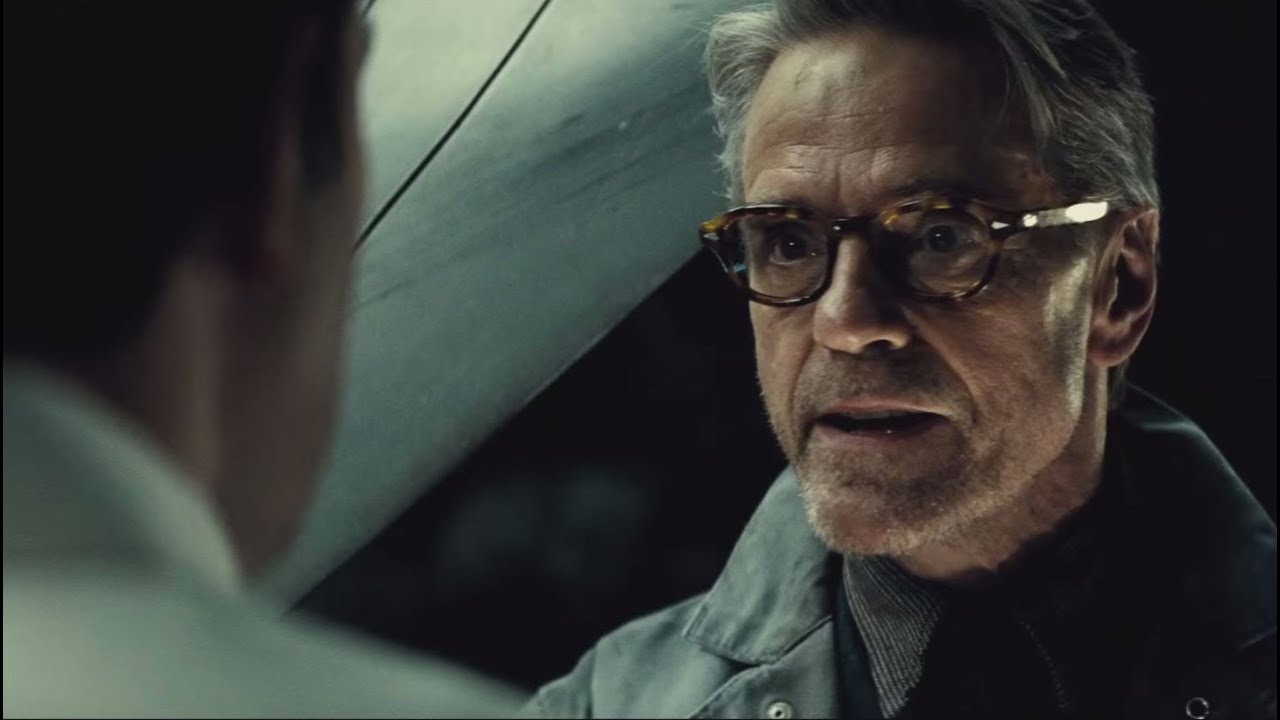 Alfred being a complete Badass! Zack Snyder's Justice League - YouTube