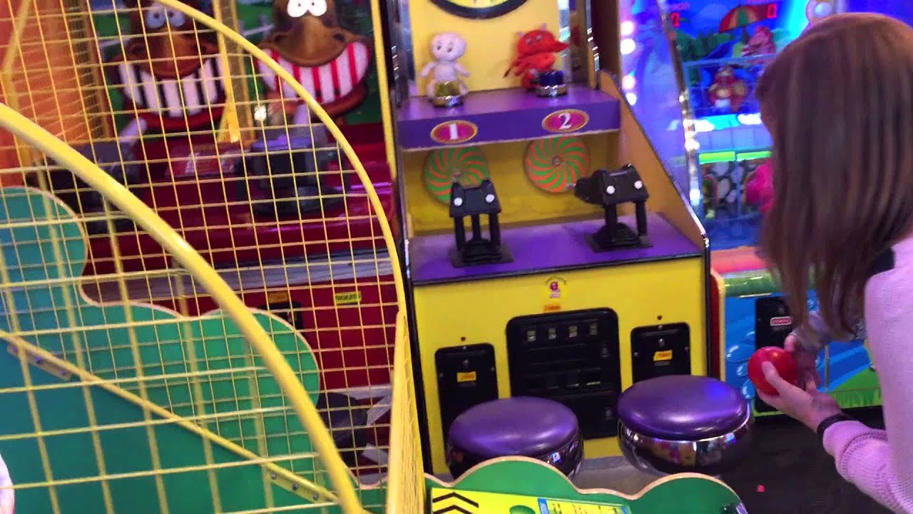 Henry playing his first arcade - YouTube