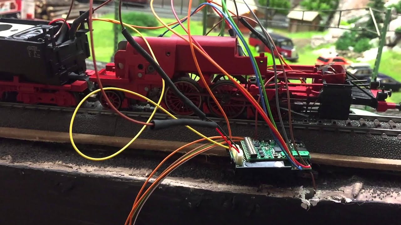 MARKLIN MSD 3 60975 convertion decoder set on BR 18.473 - YouTube