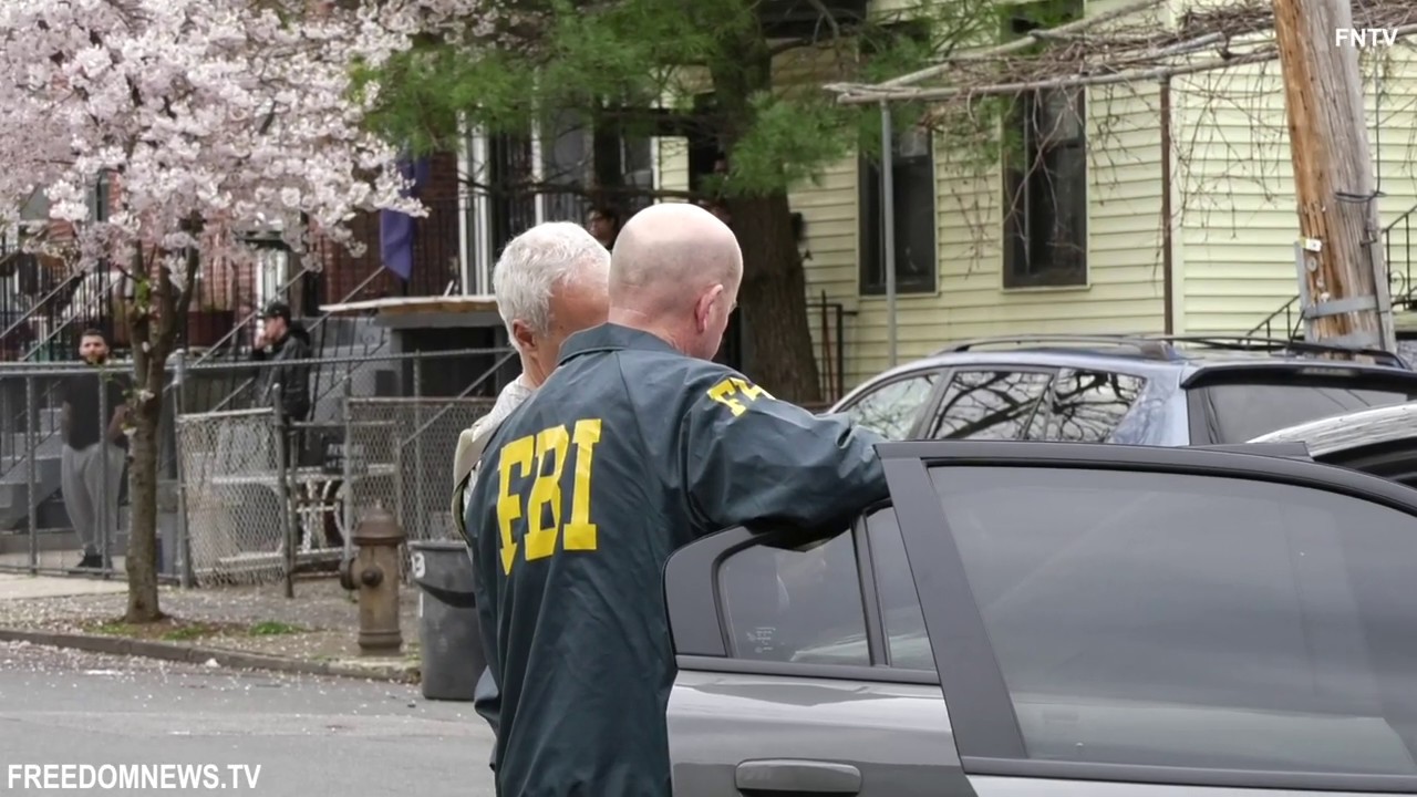 FBI Arrests Three Men In Cold Murder Case - YouTube