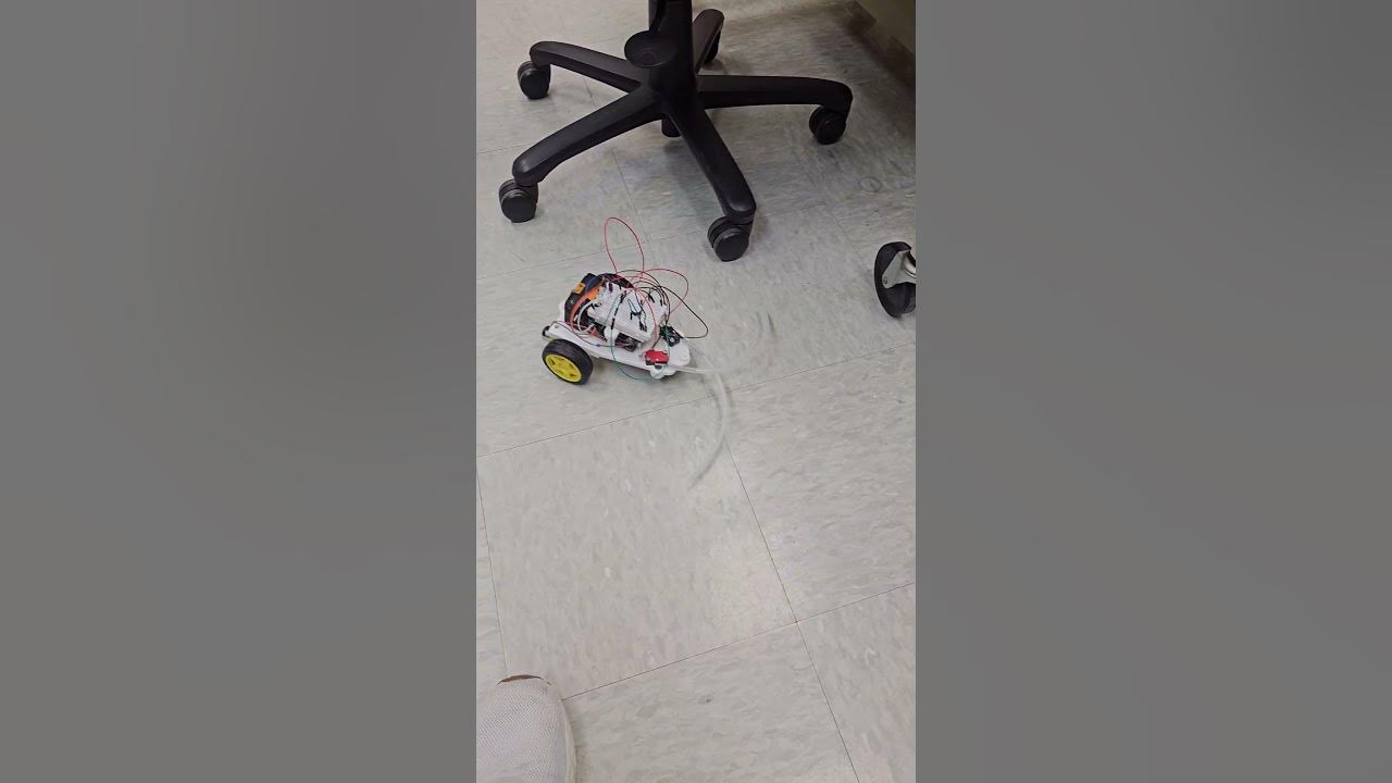 Roomba Arduino Bot - YouTube