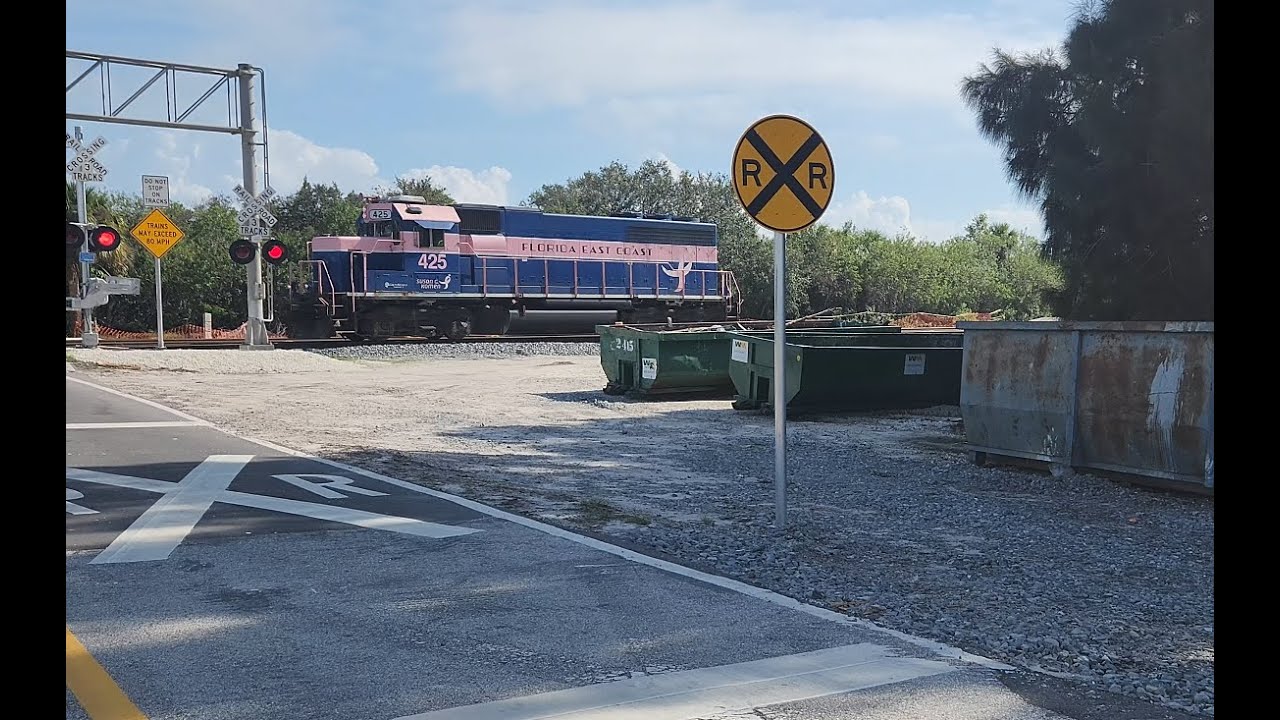 FEC 425 Doing Something At Fort Pierce Yard - YouTube