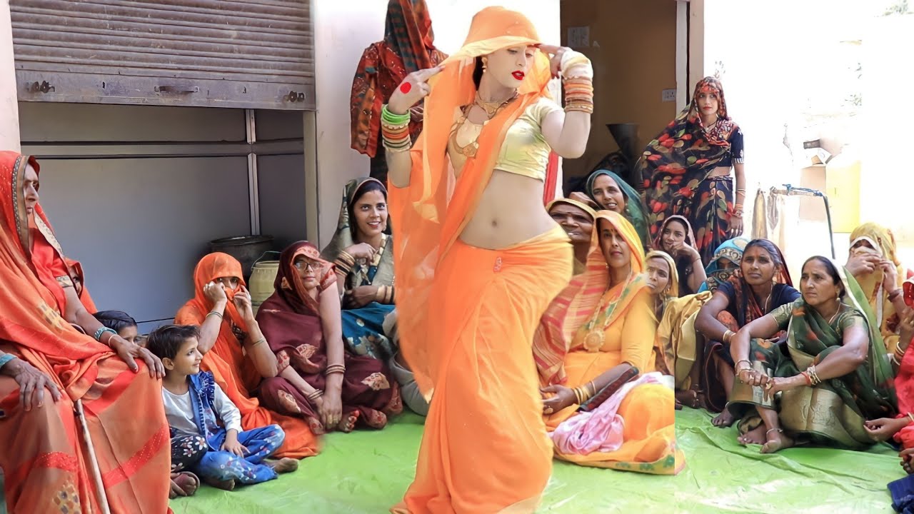 नई बहू ने अपने देवर की शादी में किया तूफानी डांसऊंची अटरिया पे लाल फुदनान्यू देहाती नाच गीत
