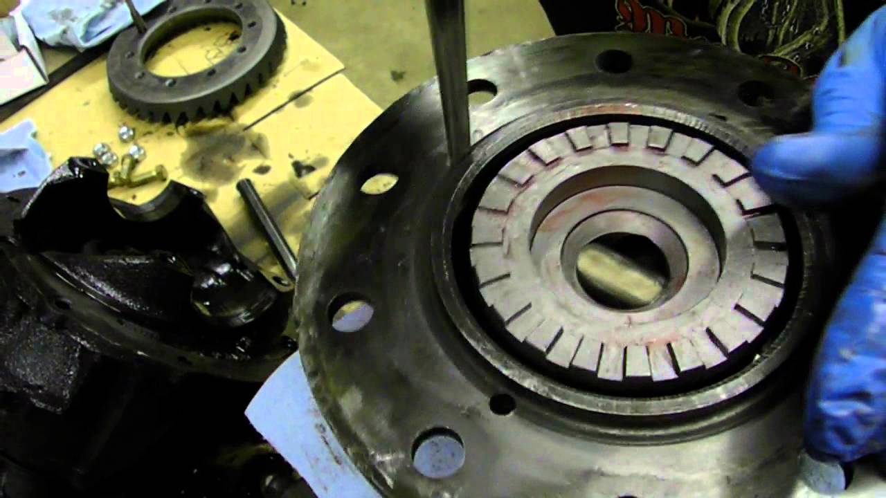 David's Ford 9 inch locker install 12 1 12 024 - YouTube