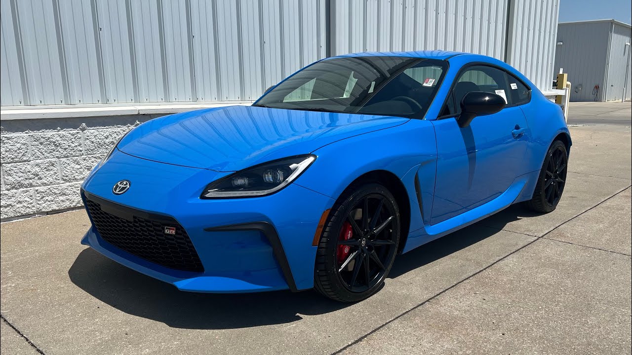 2024 Toyota GR86 Premium Neptune 2.0 With Black Interior - YouTube