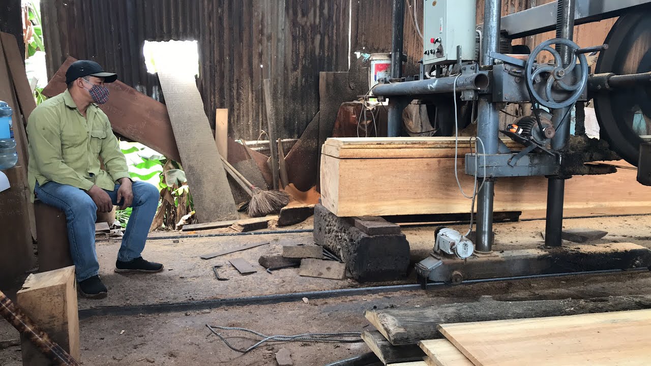 Live Woodworking : Sawn timber at a Vietnamese carpenter's workshop ...