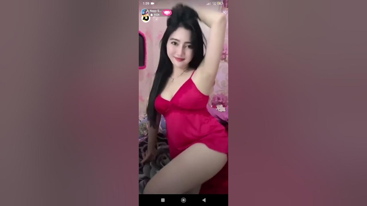 Live cewek cantik goyangan hot banget bikin pengen?? 🥰🥰😘 #@bigohot-y6y #livehot - YouTube