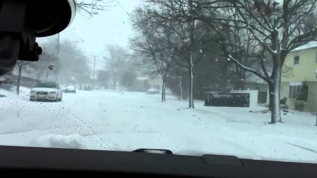 Skitching in the snow! - YouTube