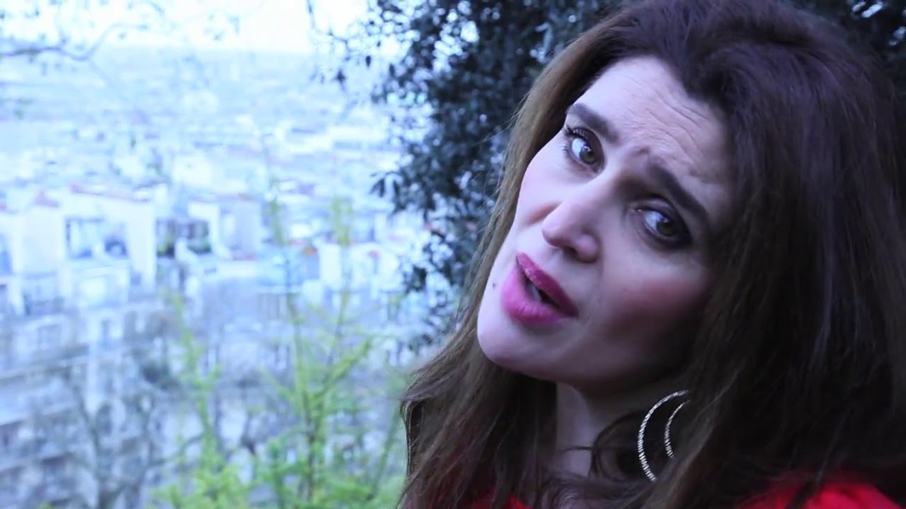 Clip Paroles, paroles - Déborah Benson (hommage à Dalida) - YouTube