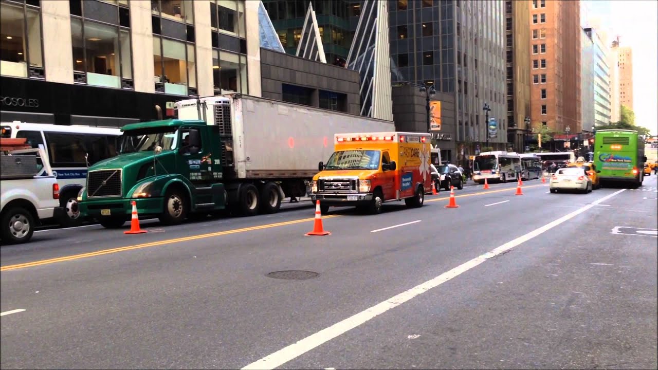 FASTCARE EMS AMBULANCE RESPONDING ON E. 42ND ST. & 3RD AVE. IN MIDTOWN ...
