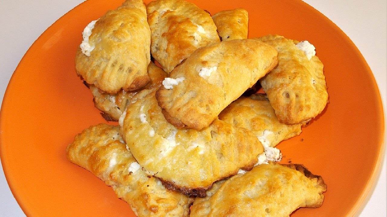 Mini Greek Feta cheese pies Kourou - YouTube