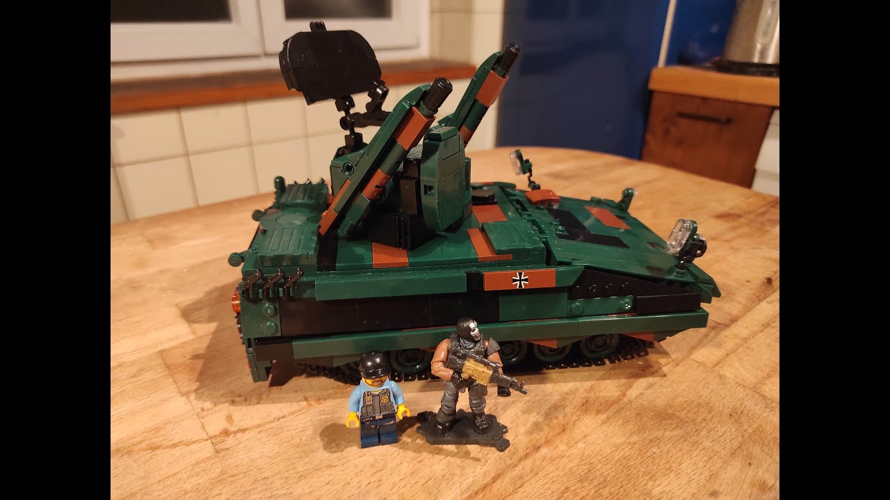 Roland 2 Bluebrixx Pro 104518 FlaRakPz #bluebrixx #bundeswehr - YouTube