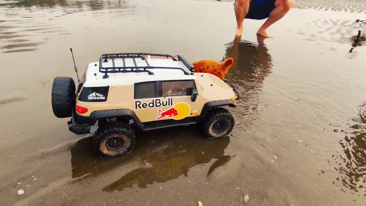 HPI Venture Toyota FJ-Cruiser - YouTube