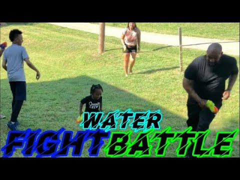 Water Fight Battle - YouTube