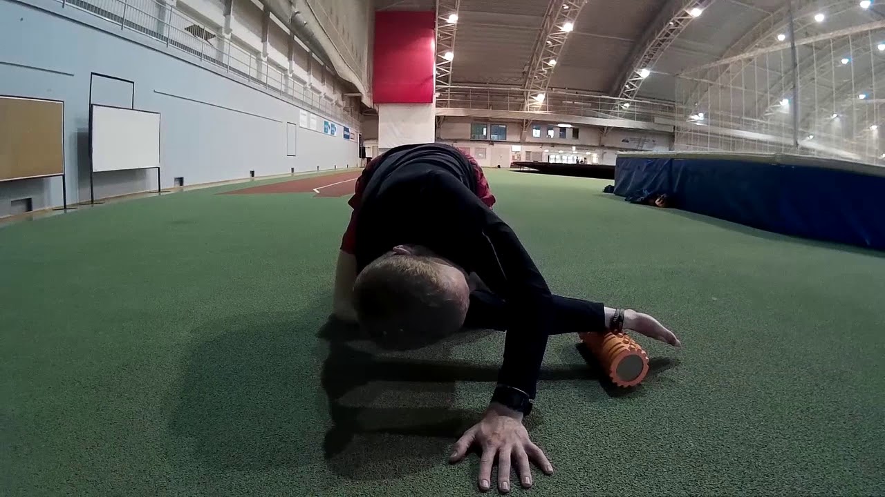 Quadruped Lat Stretch - YouTube